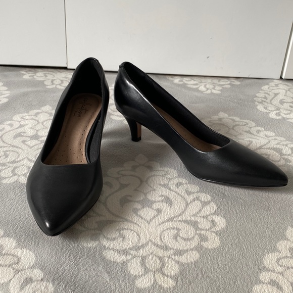 Clarks | Shoes | Collection By Clarks Black Pointed Kitten Heel | Poshmark
